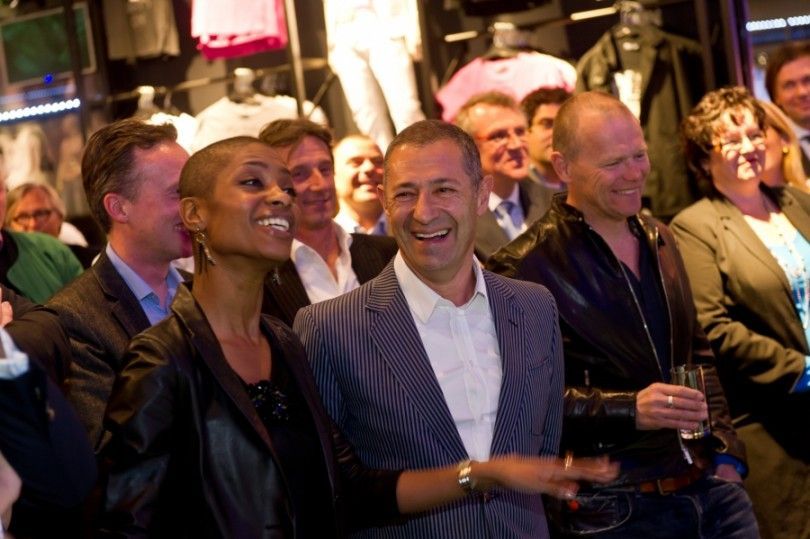 De belangrijkste tekst van je boek, de flaptekst - Het Boekenschap